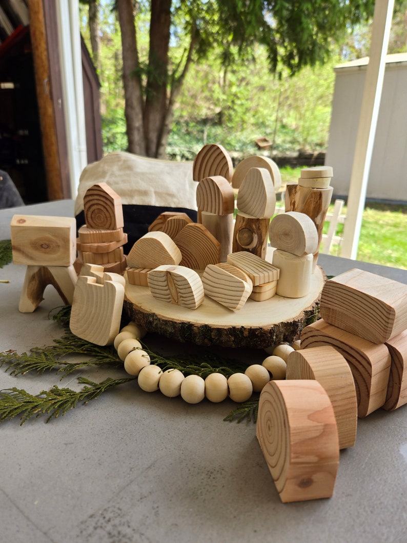 30 Natural Tree Blocks, Montessori Style Wooden Toy for Kids, Wooden ...