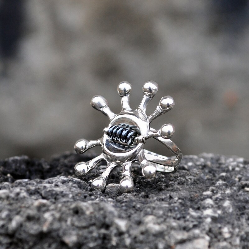 Eccentric Rings - Etsy