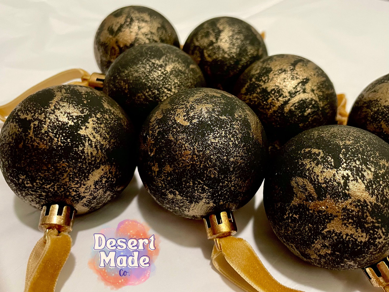 Vintage Inspired Textured Black and Gold Ornaments Modern Christmas ...