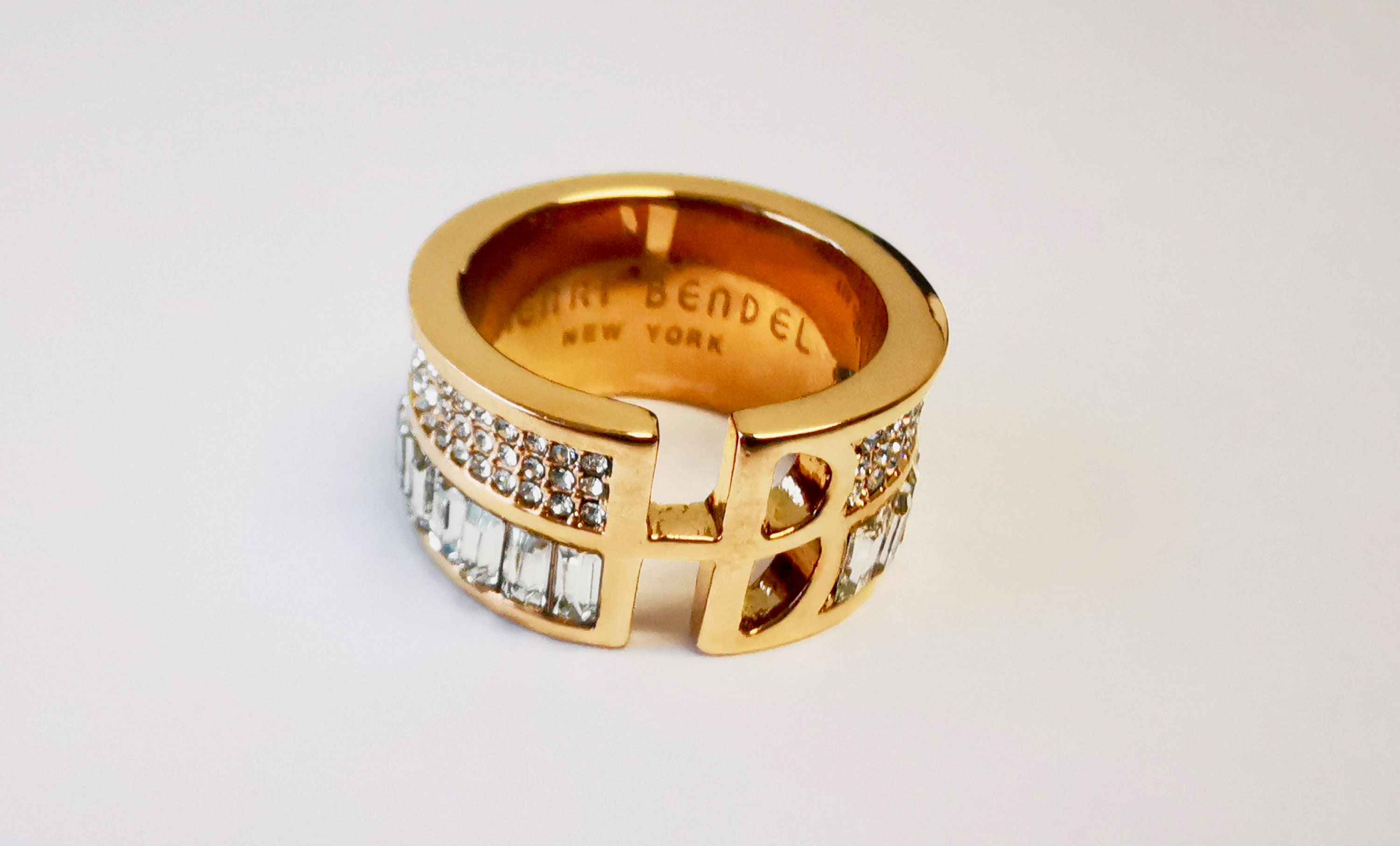 Henri Bendel Gold Logo