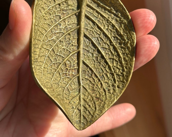 Vintage Solid Brass Leaf Trinket Dish Virginia Metalcrafters ~ Leaf ...