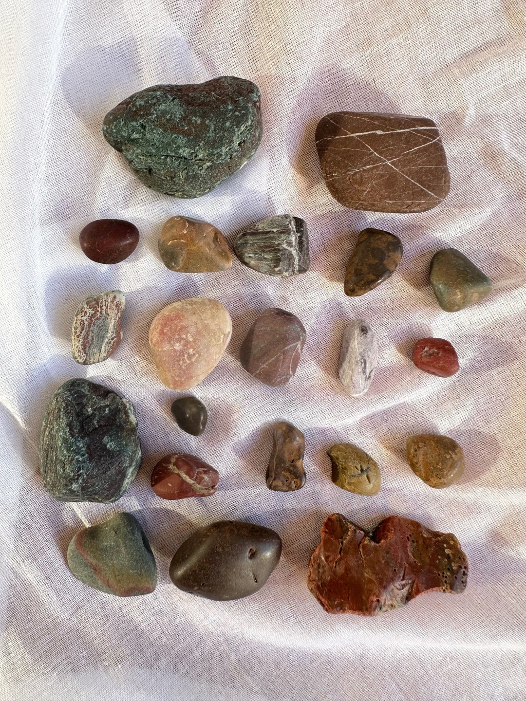 Alaskan Beach Stone Lot of Approx. 20 Pebbles, Rocks, Stones, Minerals ...