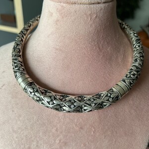 Radiant 925 Silver Hasli Necklace - Etsy