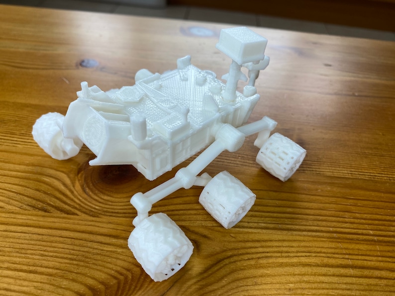 3D Printed Model/kit of the Mars Curiosity Rover | Etsy UK