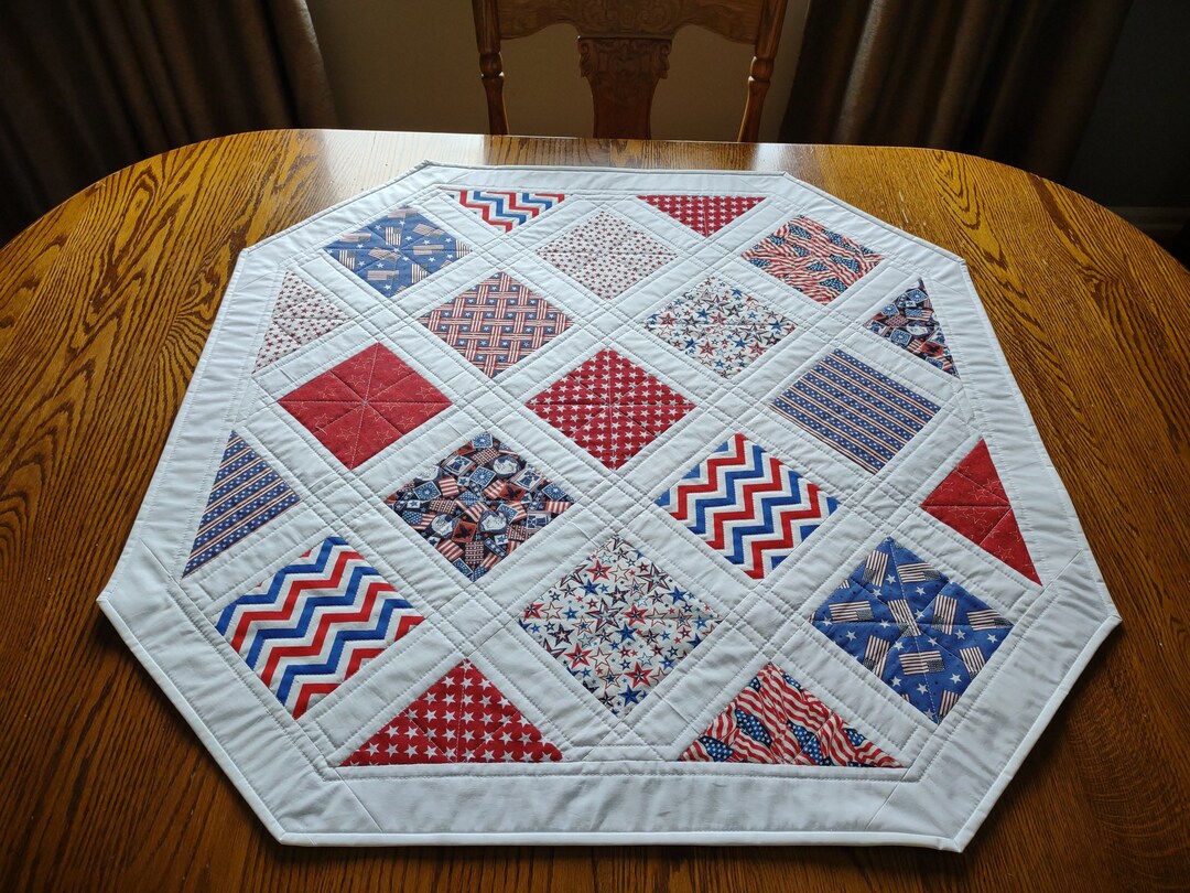34 Quilted Patriotic Lattice Table Topper. 8-sided Holiday Table ...