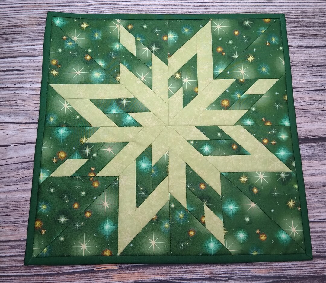 Christmas Holiday Square Quilted Table Topper. 15.5" Square Snowflake ...