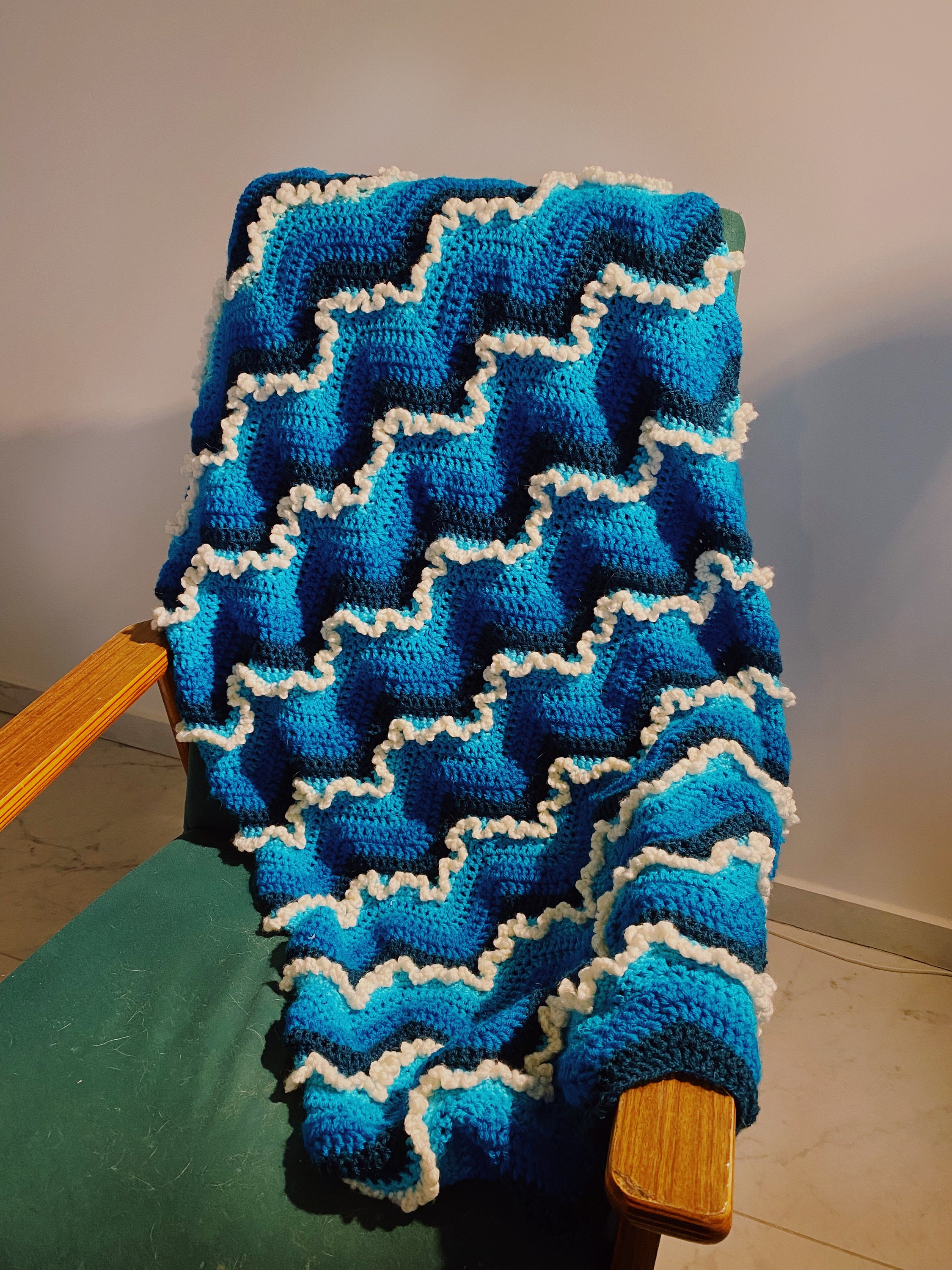 Crochet PATTERN: Ocean Waves Chunky Blanket - Etsy
