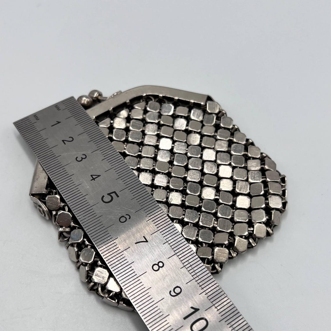 Vintage Silver Mesh Coin Purse – Art Deco Kiss Lock Evening Bag - Etsy