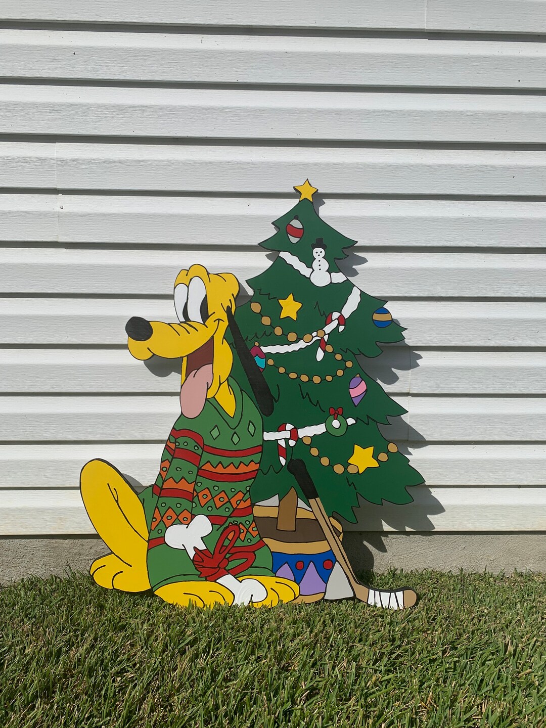 Christmas Pluto With Tree Yard Sign/yard Art/christmas Yard Art/mickey ...