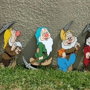 The Seven Dwarfs Yard Signs/yard Art/yard Decor/yard Art/wooden Yard ...