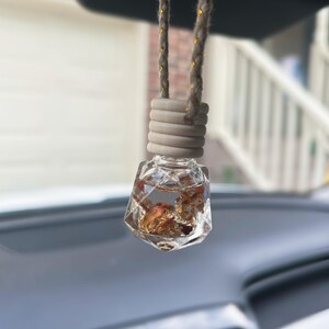 CAR DIFFUSER Rose Petal & Gold Flakes Personalize Scent and Shape Mirror Hang Diffuser - Etsy