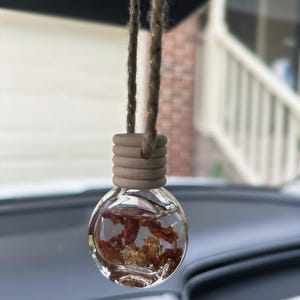 CAR DIFFUSER Rose Petal & Gold Flakes Personalize Scent and Shape Mirror Hang Diffuser - Etsy
