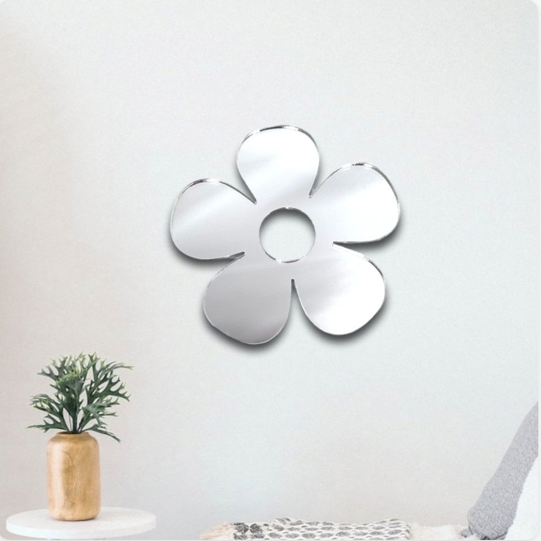 Daisy Flower Large Acrylic Mirror Wall Art - Many Size Options (bespoke ...