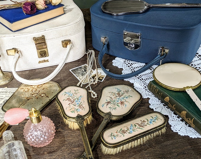 Vintage Vanity Items. Antique Victorian to Mid Century. Brush & Mirror ...