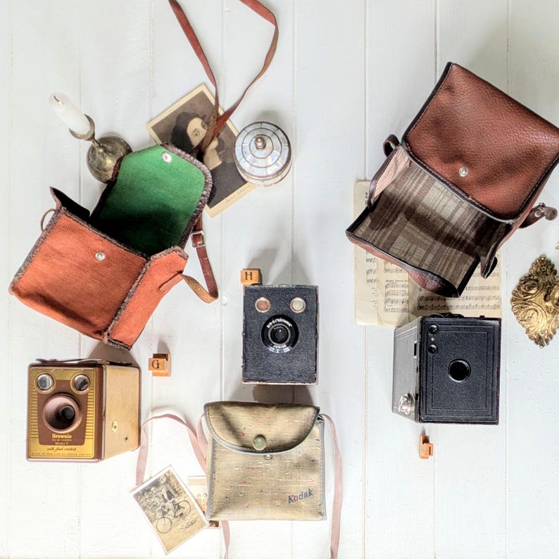 Vintage Camera. 1930s-1970s Box/instant/slr. Kodak Brownie, Instamatic ...