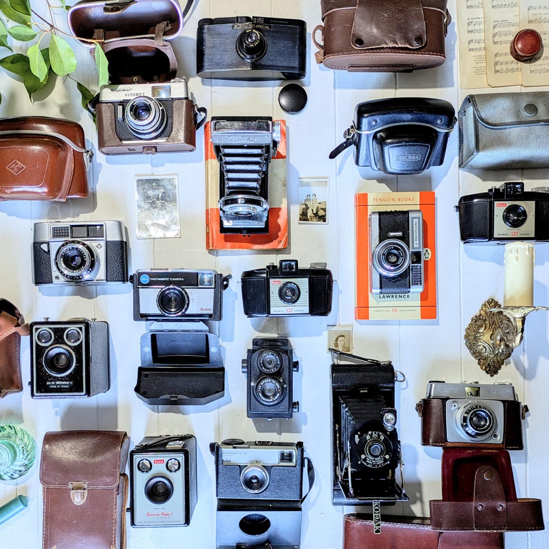 Retro Camera Collection: 1920s-70s Vintage Decor - Agfa, Kodak, Ilford ...