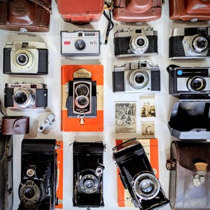 Vintage Camera. 1910s to 1970s Retro Cameras & Cases. Box/folding ...