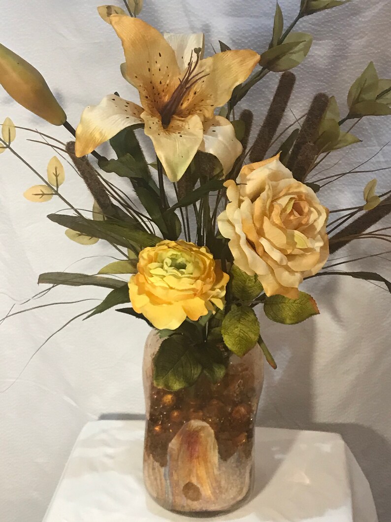 YELLOW GOLD ROSES Beautiful Flower Arrangement - Etsy
