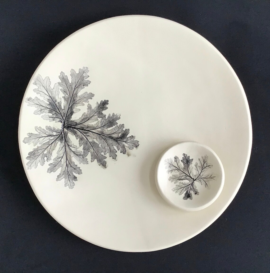 White Round Plate With Black Leaf - Etsy