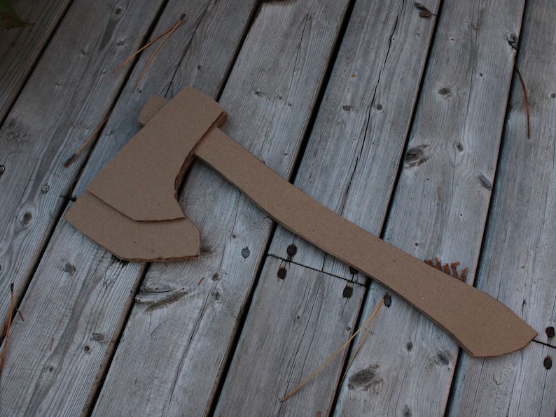 Throwing Hatchet || PDF Printable Pattern Cardboard Axe, Recyle DIY ...