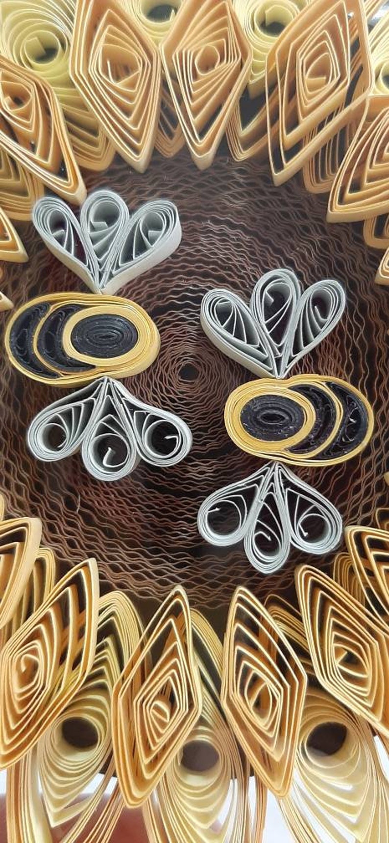 Paper Quilled Sunflower With Bees - Etsy