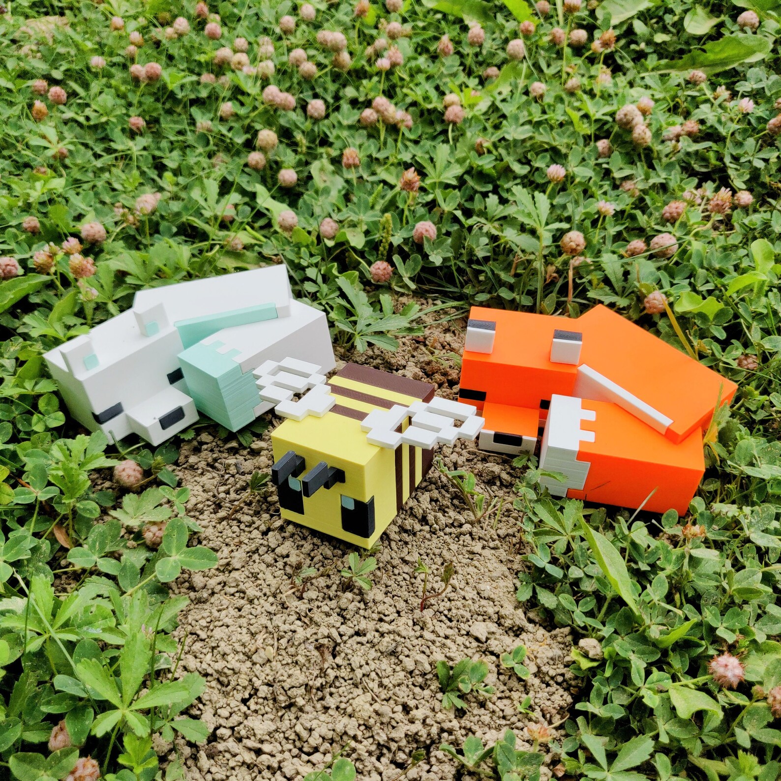 MINECRAFT BEE FIGURE 3D Printed Figure Unofficial | Etsy