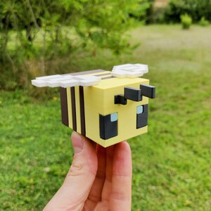 MINECRAFT BEE FIGURE 3D Printed Figure Unofficial Minecraft Print ...