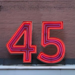 Custom Led Channel Letters,illuminated Metal Letters,3d Business Neon ...