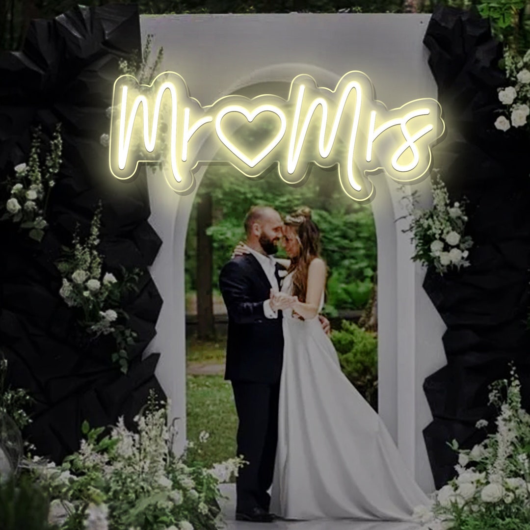 Mr & Mrs Neon Sign / Heart Neon Sign / Custom Wedding Neon Sign / Home ...