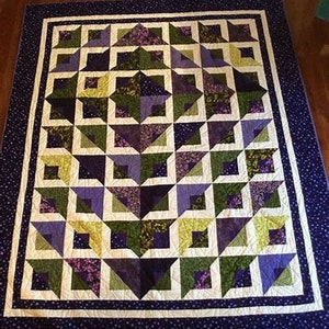 Radiant Quilt Pattern, A Fat Quarters Anonymous by Cozy Quilt Designs ...