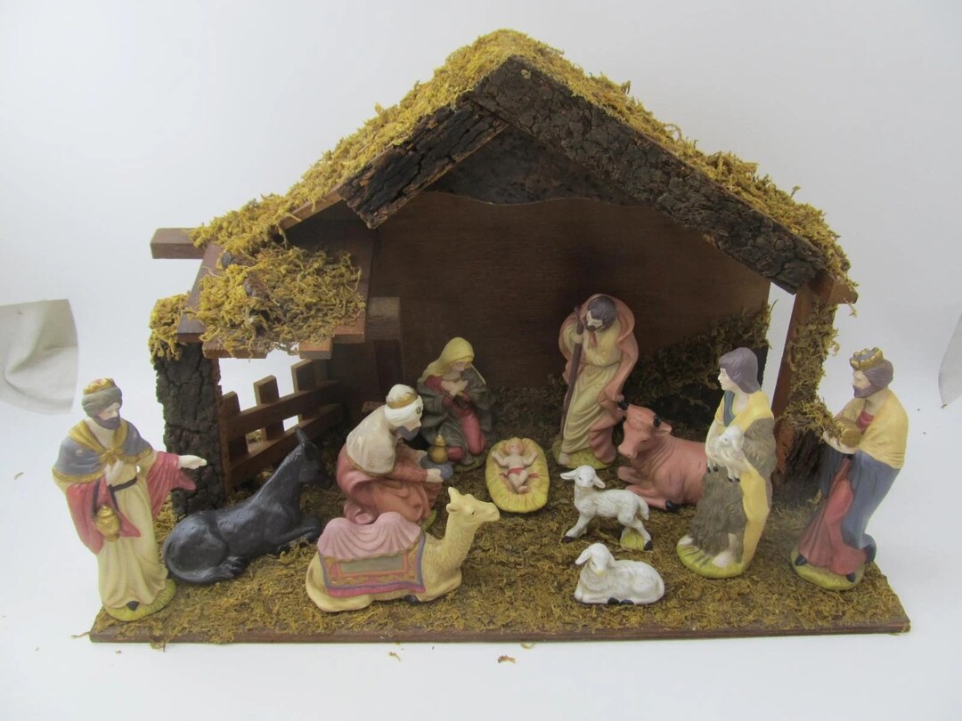 Vintage Wooden Nativity Stand With Porcelain Figurines, Christmas ...