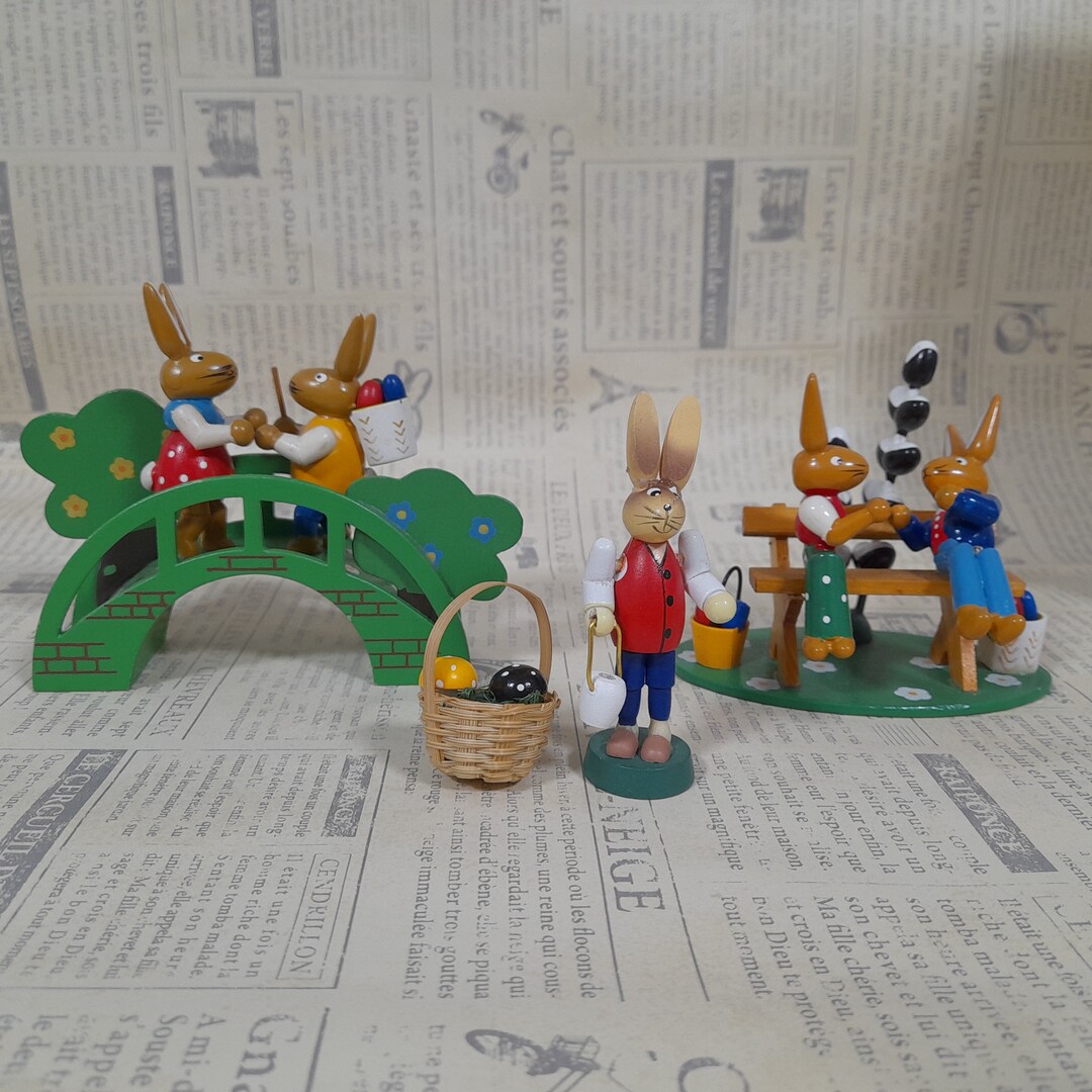 Vintage Bunnies Wooden Decoration Erzgebirge, Scene of 2 Easter Bunnies ...