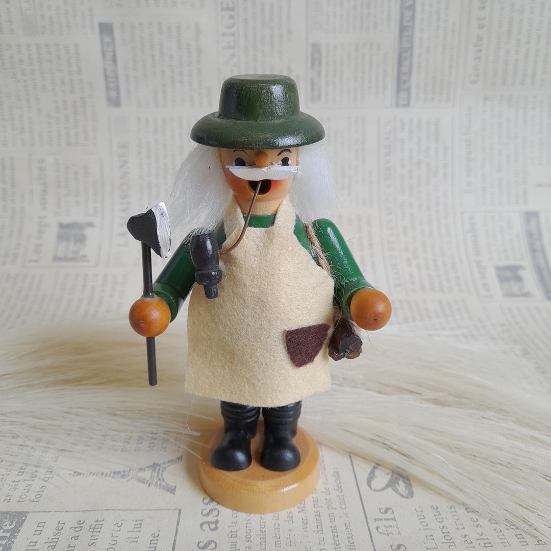 Original Carved Wooden Vintage Erzgebirge German Smoker, Forester ...