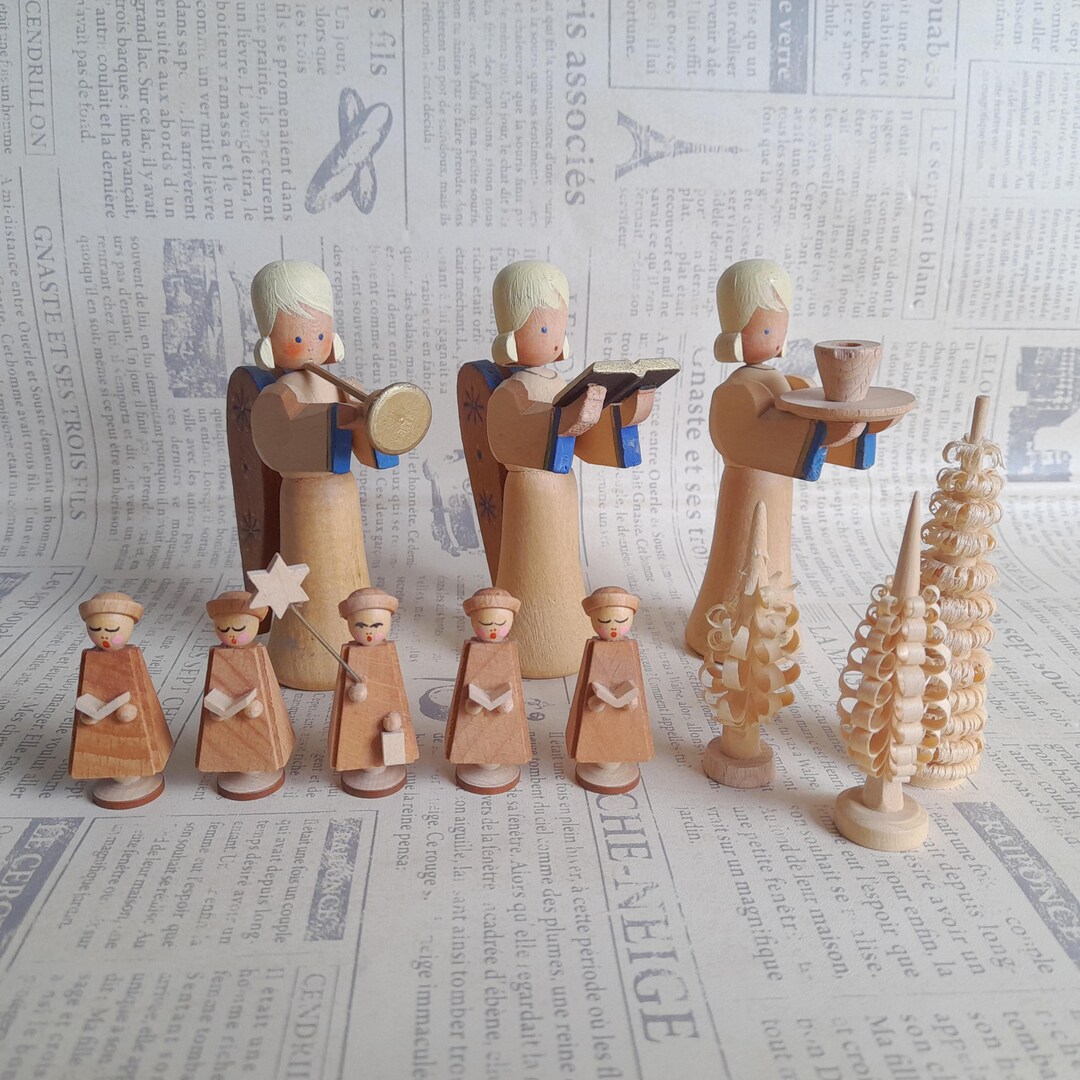 Vintage Erzgebirge Angels by Karl Max Dittmann, Trees and Carol Singers ...