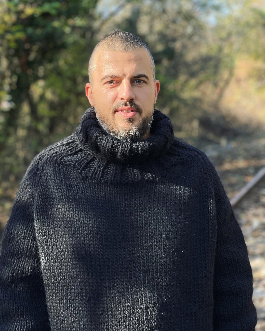 Big Men’s Hand-knit Wool Sweater – Heavy Chunky Winter Jumper ...