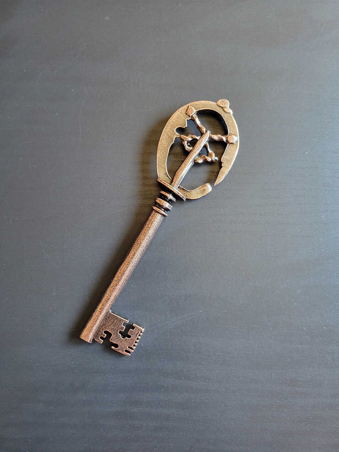 Re4:remake Hunter's Lodge Key metal - Etsy