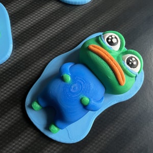 Peepo Crying 3D Print - Etsy