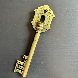 Re4:remake Luis's Key [metal] - Etsy