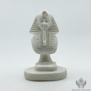 White Unique Alabaster Statue of Pharaoh's Tutankhamun Bust on an Oval ...