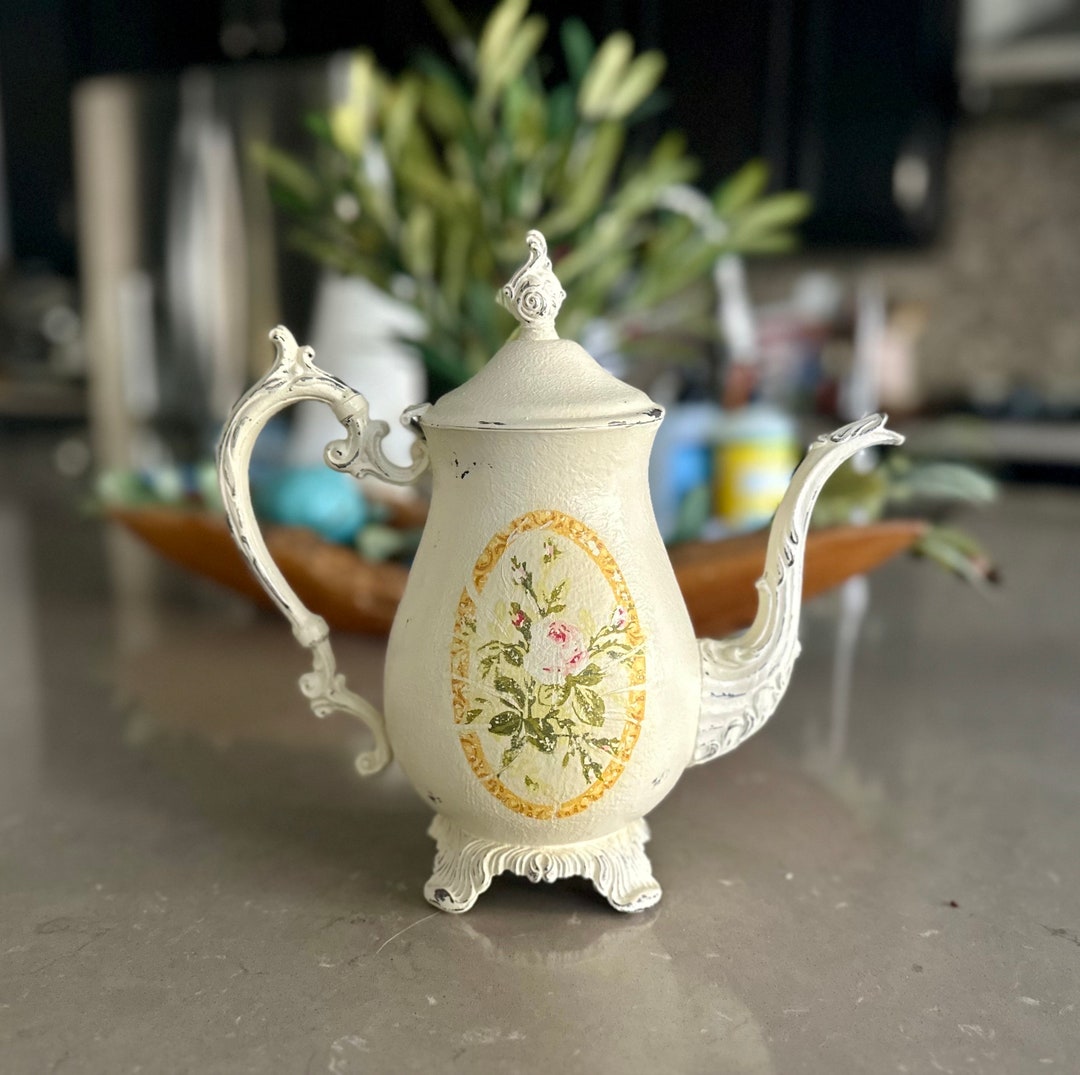 Cottage Core Tea Pot Vase - Etsy