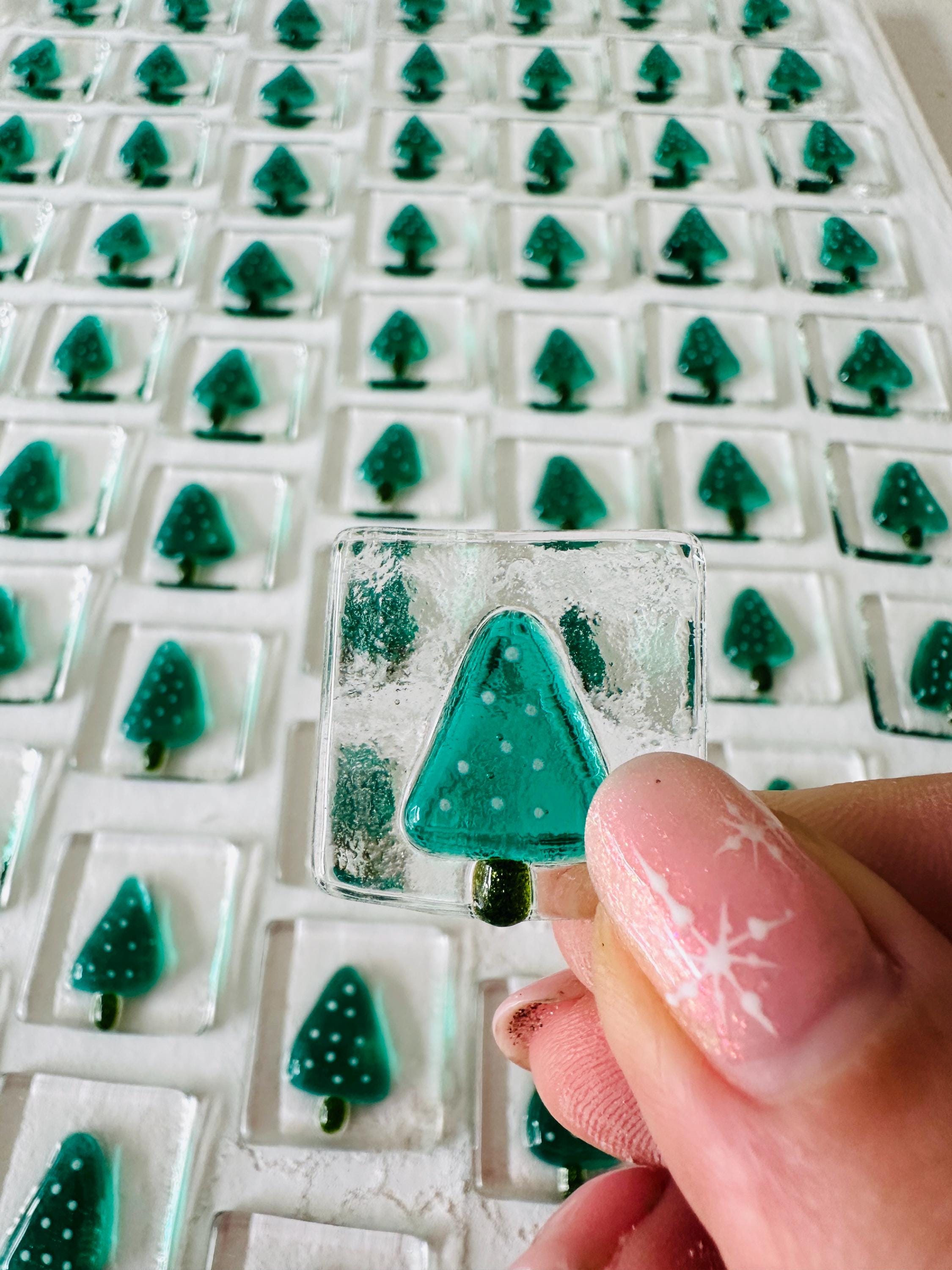 Fused Glass Christmas Tree Token: Handmade Holiday Wish Card - Etsy