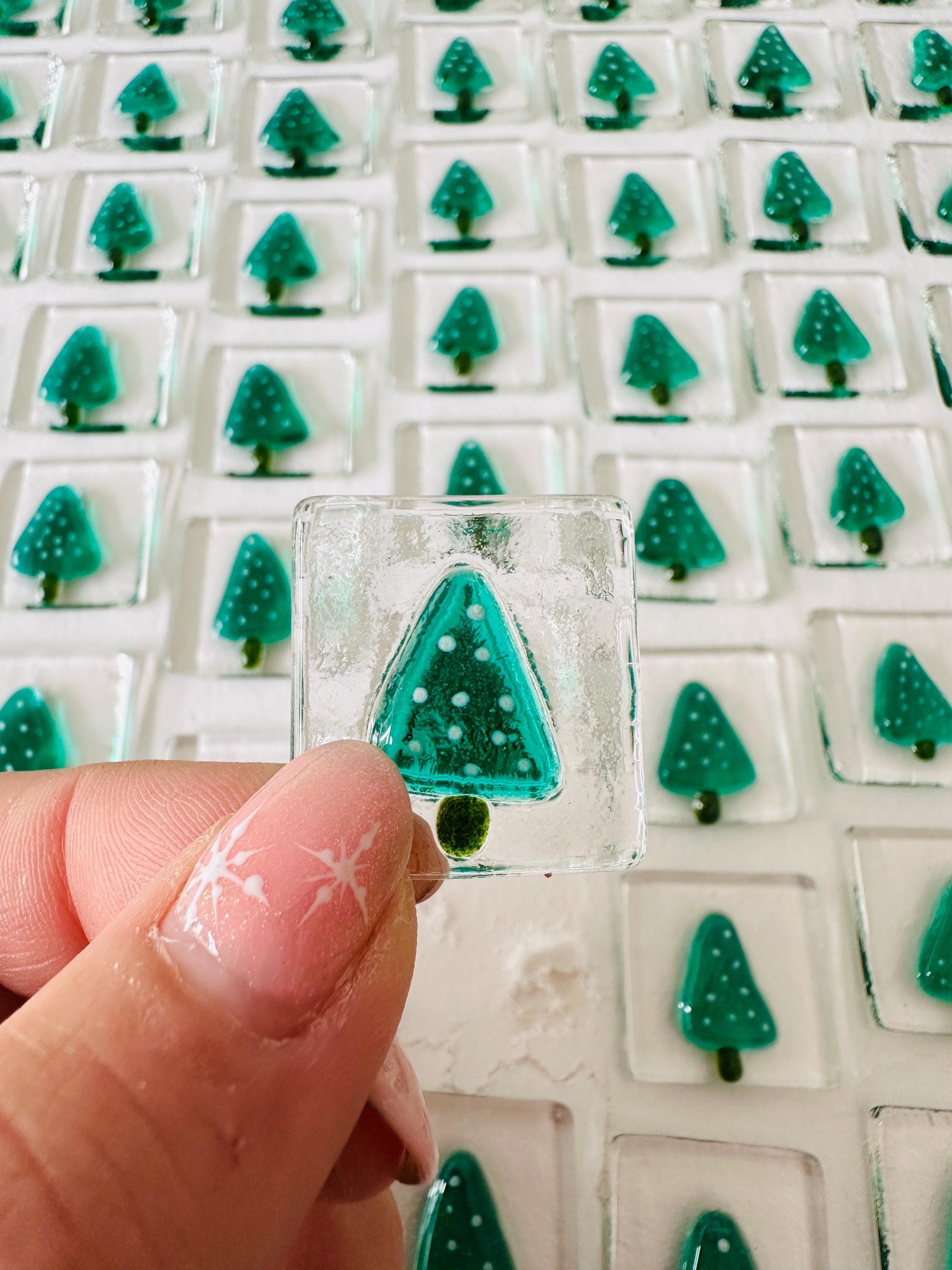 Fused Glass Christmas Tree Token: Handmade Holiday Wish Card - Etsy