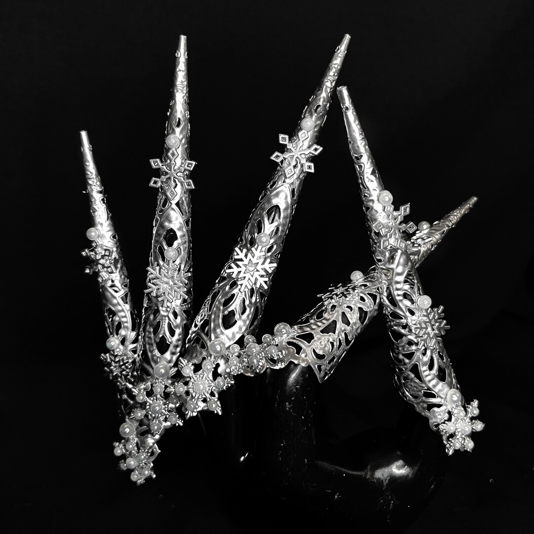 Snowfall Nail Rings Gothic Claws, Goth Statement Jewellery, Winter ...