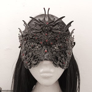 Vampiric Set- Gothic Headpiece, Vampire Halo, Alternative Tiara, Evil ...
