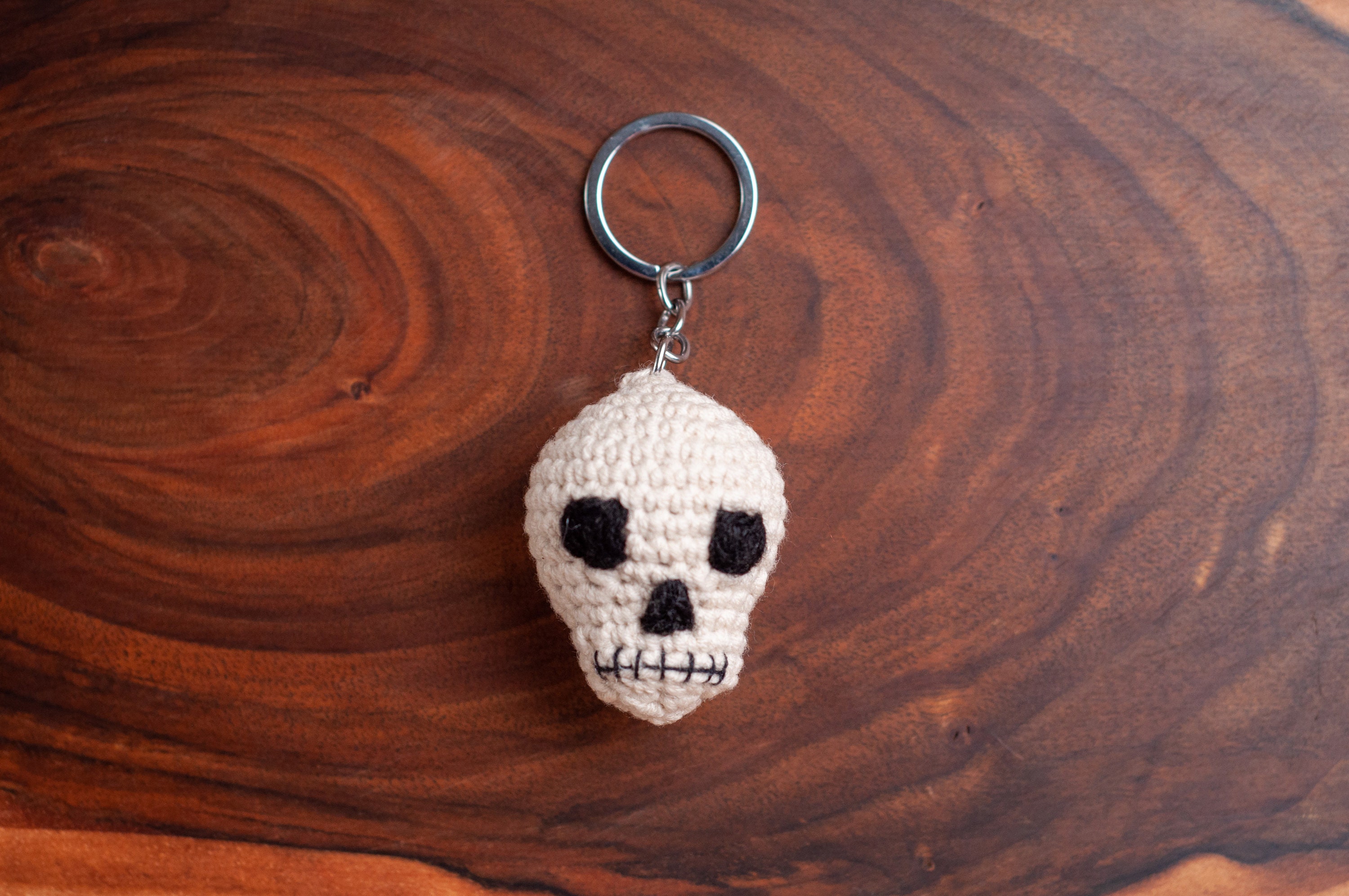 Halloween Skull Keychain Crochet Pattern PDF. Amigurumi Plush - Etsy