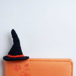 Witch Hat Bookmark Crochet Pattern. Crochet Halloween Bookmark Pattern ...