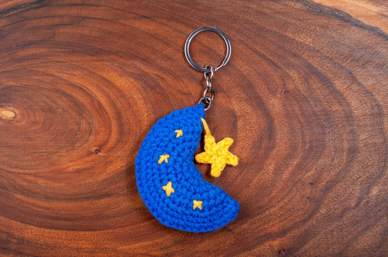 Moon and Star Keychain Crochet Pattern PDF. Cute Mini Amigurumi Crochet ...