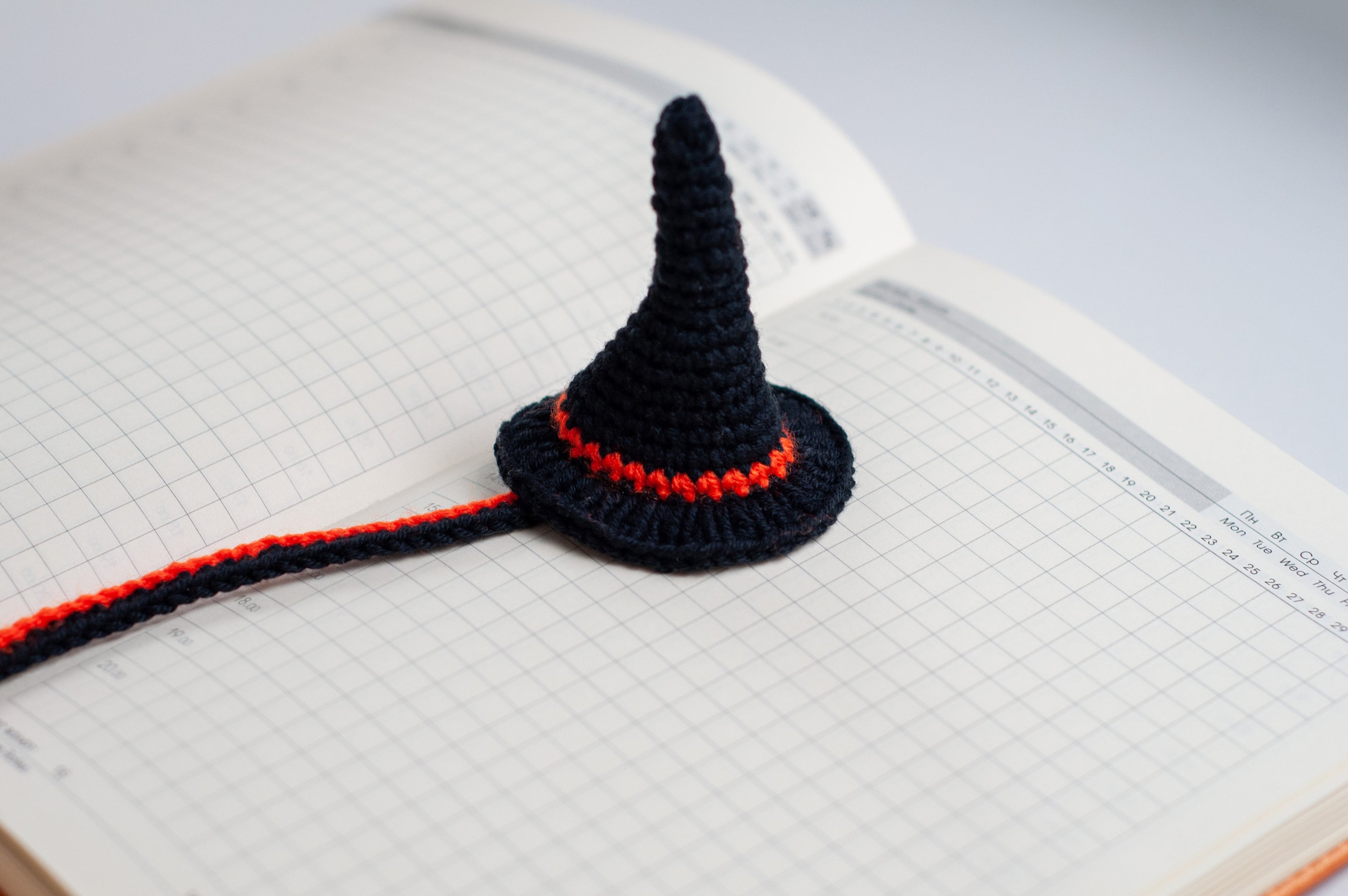 Witch Hat Bookmark Crochet Pattern. Crochet Halloween Bookmark Pattern ...