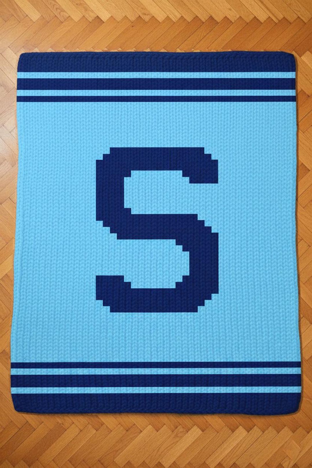 Initial Letter S Finger Knitting Pattern. Chunky Knit Blanket Pattern ...