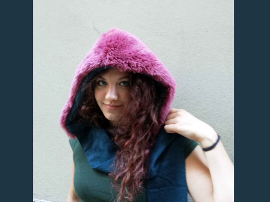 Scarf Hood in Wool and Eco Fur for Women , Green and Pink Wool Scarf ...
